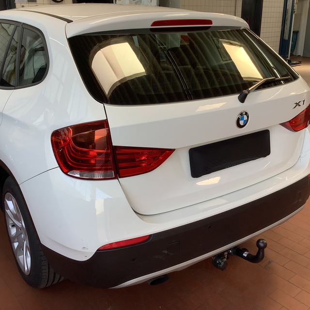 BMW X1 AUTO-HAK dragkrok avtagbar inkl. 7 polig elsats - årsmodell 03. ...