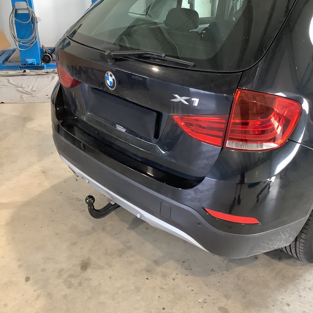Oris dragkrok avtagbar - BMW X1 årsmodell 03.09-06.15 | RAMEDER